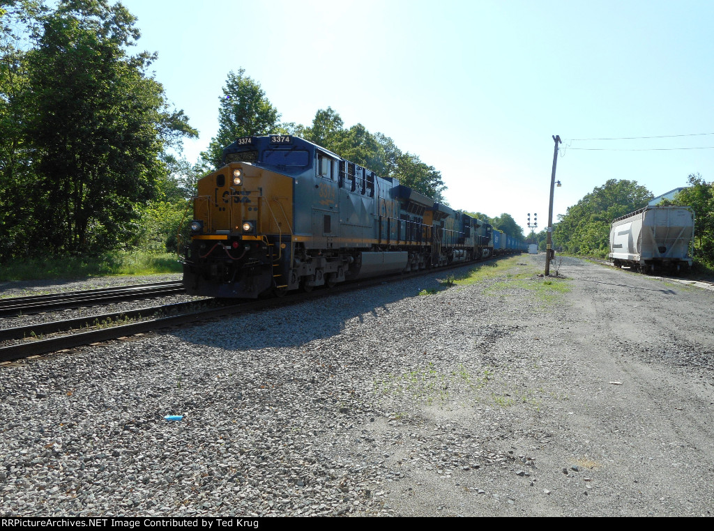 CSX 3374, 5390 & 958